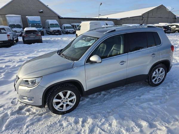 Pelēks Volkswagen Tiguan 2008 Telšiai, ar dzinēja tilpumu 2.00 L un nobraukumu 224 tūkst. km par 6900 €, foto 9 vietnē AUTOMOTO.COM.LV