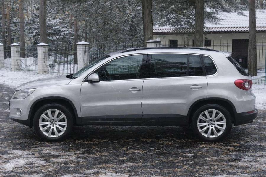 Pelēks Volkswagen Tiguan 2008 Viļņa, ar dzinēja tilpumu 1.39 L un nobraukumu 233 tūkst. km par 4950 €, foto 11 vietnē AUTOMOTO.COM.LV
