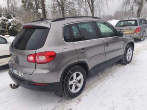 Pelēks Volkswagen Tiguan 2008 Prienai, ar dzinēja tilpumu 1.97 L un nobraukumu 310 tūkst. km par 3300 €, foto 5 vietnē AUTOMOTO.COM.LV