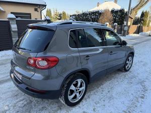 Pelēks Volkswagen Tiguan 2008 Kauņa, ar dzinēja tilpumu 1.97 L un nobraukumu 240 tūkst. km par 5500 €, foto 8 vietnē AUTOMOTO.COM.LV