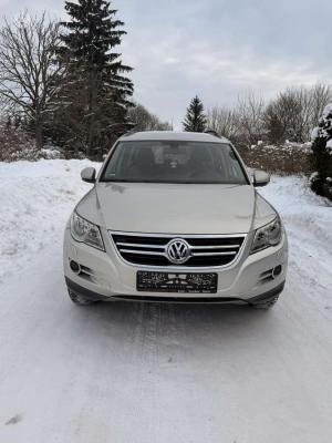 Grey Volkswagen Tiguan 2008 in Utena, with an engine capacity of 2.00 L and mileage of 217 thousand km for 5900 €, photo 7 on AUTOMOTO.COM.LV