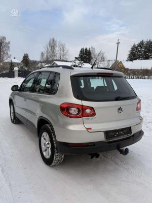 Grey Volkswagen Tiguan 2008 in Utena, with an engine capacity of 2.00 L and mileage of 217 thousand km for 5900 €, photo 17 on AUTOMOTO.COM.LV