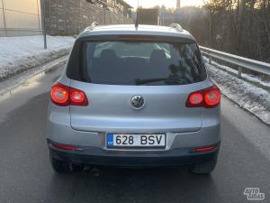 Grey Volkswagen Tiguan 2008 in Vilnius, with an engine capacity of 2.00 L and mileage of 400 thousand km for 3900 €, photo 13 on AUTOMOTO.COM.LV