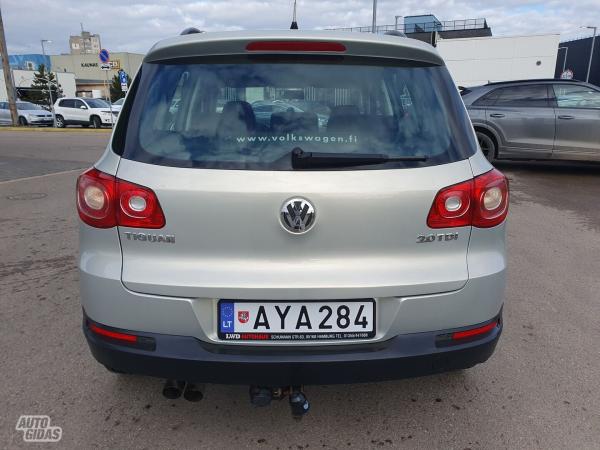 Grey Volkswagen Tiguan 2008 in Kaunas, with an engine capacity of 2.00 L and mileage of 350 thousand km for 3950 €, photo 5 on AUTOMOTO.COM.LV