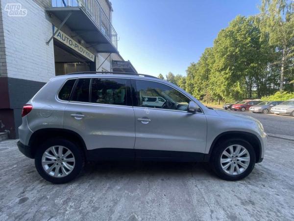 Grey Volkswagen Tiguan 2008 in Prienai, with an engine capacity of 2.00 L and mileage of 305 thousand km for 4999 €, photo 7 on AUTOMOTO.COM.LV