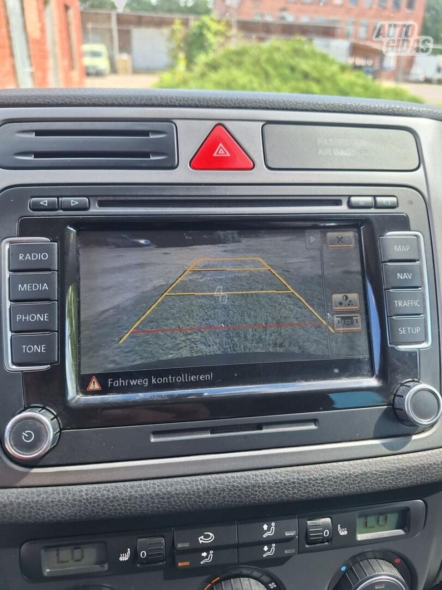 Pelēks Volkswagen Tiguan 2008 Prienai, ar dzinēja tilpumu 2.00 L un nobraukumu 305 tūkst. km par 4999 €, foto 18 vietnē AUTOMOTO.COM.LV