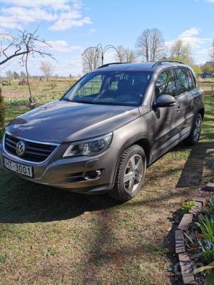 Pelēks Volkswagen Tiguan 2008 Talsi, ar dzinēja tilpumu 2.00 L un nobraukumu 392 tūkst. km par 4300 €, foto  vietnē AUTOMOTO.COM.LV
