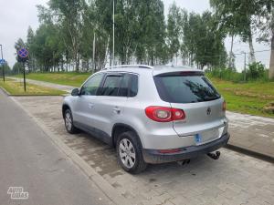 Grey Volkswagen Tiguan 2008 in Vilnius, with an engine capacity of 2.00 L and mileage of 273 thousand km for 2100 €, photo 5 on AUTOMOTO.COM.LV