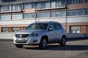 Grey Volkswagen Tiguan 2008 in Riga, with an engine capacity of 2.00 L and mileage of 257 thousand km for 4950 €, photo  on AUTOMOTO.COM.LV