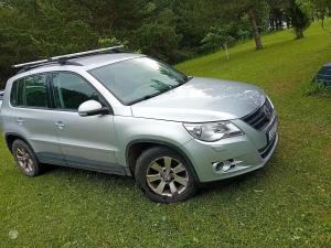 Grey Volkswagen Tiguan 2008 in Trakai, with an engine capacity of 1.97 L and mileage of 350 thousand km for 3200 €, photo  on AUTOMOTO.COM.LV