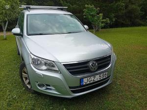 Grey Volkswagen Tiguan 2008 in Trakai, with an engine capacity of 1.97 L and mileage of 350 thousand km for 3200 €, photo 4 on AUTOMOTO.COM.LV