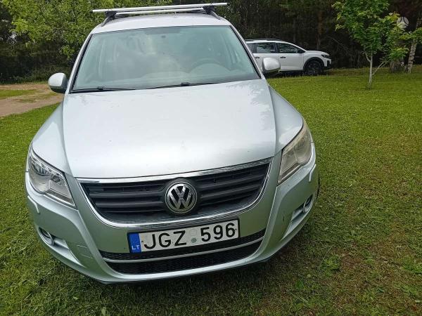 Pelēks Volkswagen Tiguan 2008 Trakai, ar dzinēja tilpumu 1.97 L un nobraukumu 350 tūkst. km par 3200 €, foto 6 vietnē AUTOMOTO.COM.LV