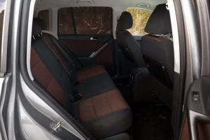 Pelēks Volkswagen Tiguan 2008 Jelgava, ar dzinēja tilpumu 2.00 L un nobraukumu 272 tūkst. km par 6500 €, foto 16 vietnē AUTOMOTO.COM.LV