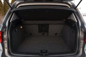 Pelēks Volkswagen Tiguan 2008 Jelgava, ar dzinēja tilpumu 2.00 L un nobraukumu 272 tūkst. km par 6500 €, foto 17 vietnē AUTOMOTO.COM.LV