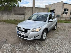 Pelēks Volkswagen Tiguan 2008 Rēzekne, ar dzinēja tilpumu 2.00 L un nobraukumu 0 tūkst. km par 5850 €, foto  vietnē AUTOMOTO.COM.LV