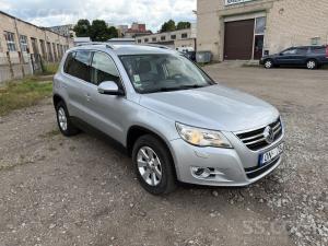 Pelēks Volkswagen Tiguan 2008 Rēzekne, ar dzinēja tilpumu 2.00 L un nobraukumu 0 tūkst. km par 5850 €, foto 3 vietnē AUTOMOTO.COM.LV