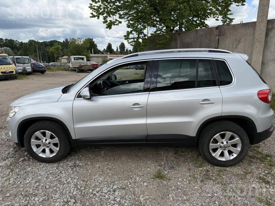 Pelēks Volkswagen Tiguan 2008 Rēzekne, ar dzinēja tilpumu 2.00 L un nobraukumu 0 tūkst. km par 5850 €, foto 8 vietnē AUTOMOTO.COM.LV