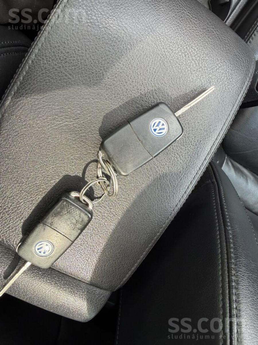 Pelēks Volkswagen Tiguan 2008 Rēzekne, ar dzinēja tilpumu 2.00 L un nobraukumu 0 tūkst. km par 5850 €, foto 16 vietnē AUTOMOTO.COM.LV