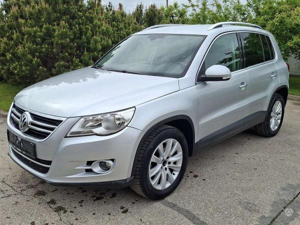 Pelēks Volkswagen Tiguan 2008 Ukmergė, ar dzinēja tilpumu 2.00 L un nobraukumu 261 tūkst. km par 4950 €, foto 1 vietnē AUTOMOTO.COM.LV