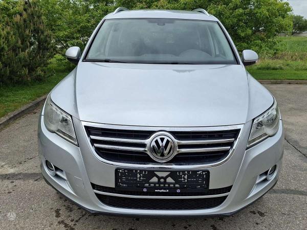 Pelēks Volkswagen Tiguan 2008 Ukmergė, ar dzinēja tilpumu 2.00 L un nobraukumu 261 tūkst. km par 4950 €, foto 5 vietnē AUTOMOTO.COM.LV