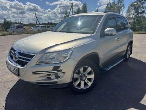 Pelēks Volkswagen Tiguan 2008 Plungė, ar dzinēja tilpumu 1.97 L un nobraukumu 296 tūkst. km par 4400 €, foto  vietnē AUTOMOTO.COM.LV