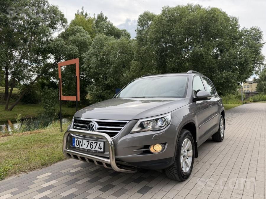 Pelēks Volkswagen Tiguan 2008 Rēzekne, ar dzinēja tilpumu 2.00 L un nobraukumu 0 tūkst. km par 6450 €, foto 1 vietnē AUTOMOTO.COM.LV