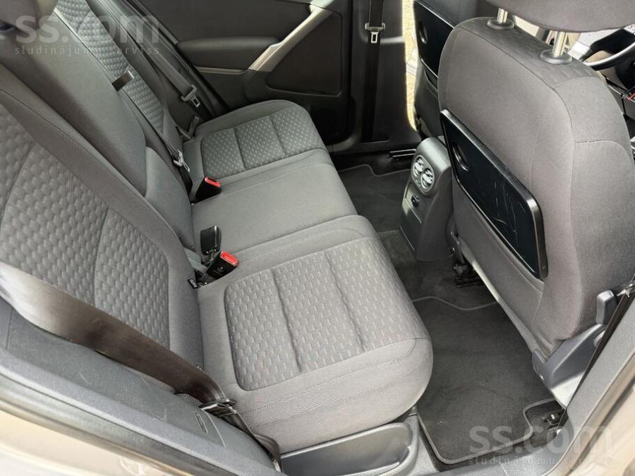 Pelēks Volkswagen Tiguan 2008 Rēzekne, ar dzinēja tilpumu 2.00 L un nobraukumu 0 tūkst. km par 6450 €, foto 11 vietnē AUTOMOTO.COM.LV