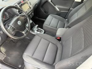 Pelēks Volkswagen Tiguan 2008 Rēzekne, ar dzinēja tilpumu 2.00 L un nobraukumu 0 tūkst. km par 6450 €, foto 13 vietnē AUTOMOTO.COM.LV