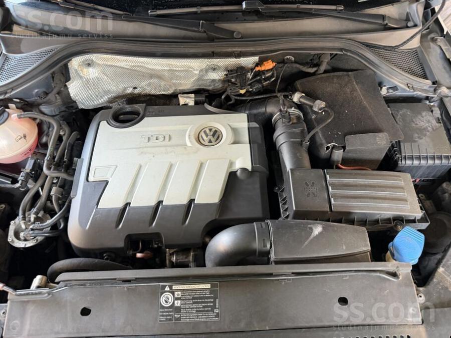 Pelēks Volkswagen Tiguan 2008 Rēzekne, ar dzinēja tilpumu 2.00 L un nobraukumu 0 tūkst. km par 6450 €, foto 16 vietnē AUTOMOTO.COM.LV
