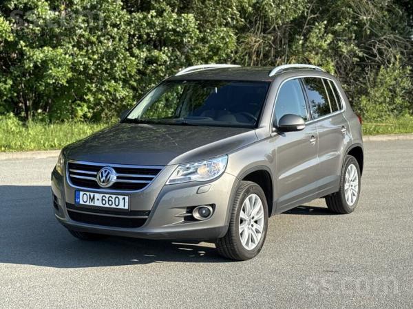 Grey Volkswagen Tiguan 2008 in Riga, with an engine capacity of 2.00 L and mileage of 268 thousand km for 3900 €, photo 7 on AUTOMOTO.COM.LV