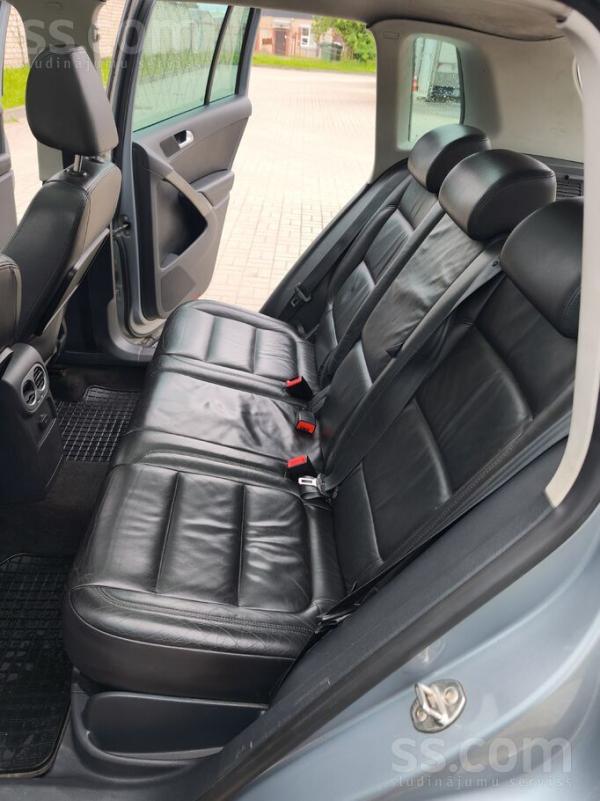 Grey Volkswagen Tiguan 2008 in Rezekne, with an engine capacity of 2.00 L and mileage of 292 thousand km for 3000 €, photo 3 on AUTOMOTO.COM.LV