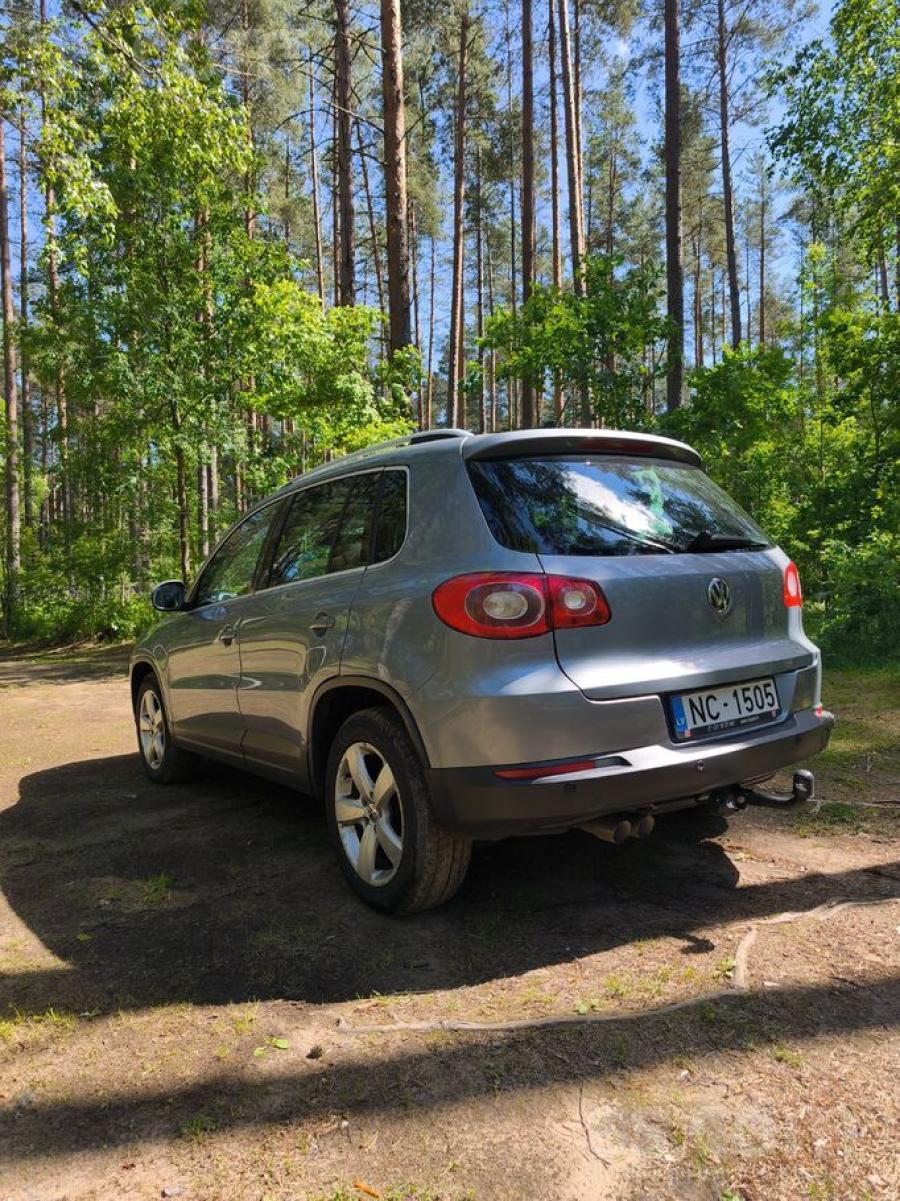 Pelēks Volkswagen Tiguan 2008 Rēzekne, ar dzinēja tilpumu 2.00 L un nobraukumu 292 tūkst. km par 3000 €, foto 14 vietnē AUTOMOTO.COM.LV