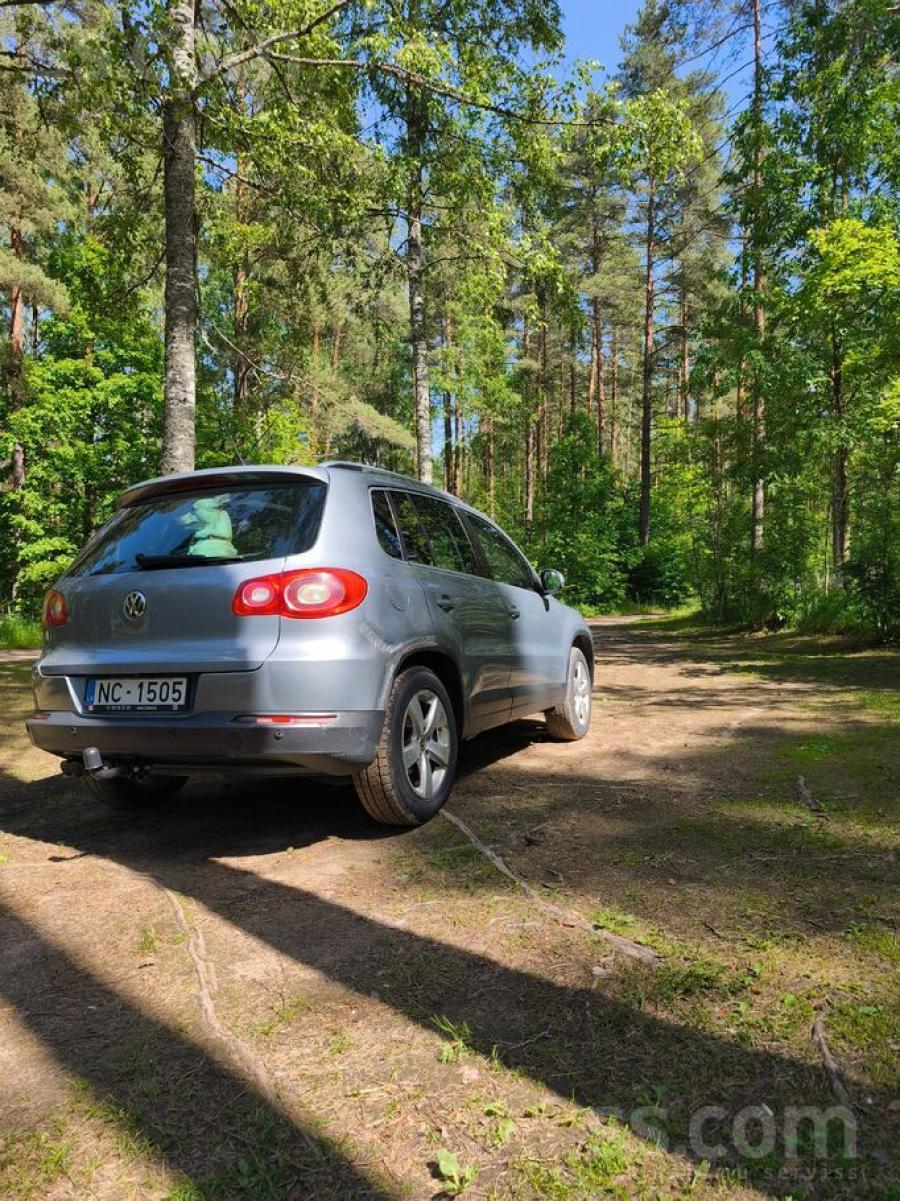 Pelēks Volkswagen Tiguan 2008 Rēzekne, ar dzinēja tilpumu 2.00 L un nobraukumu 292 tūkst. km par 3000 €, foto 16 vietnē AUTOMOTO.COM.LV
