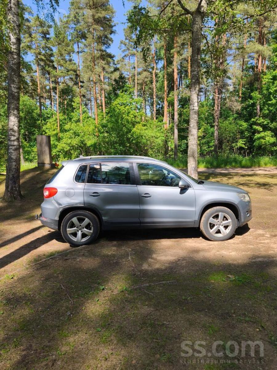Pelēks Volkswagen Tiguan 2008 Rēzekne, ar dzinēja tilpumu 2.00 L un nobraukumu 292 tūkst. km par 3000 €, foto 17 vietnē AUTOMOTO.COM.LV