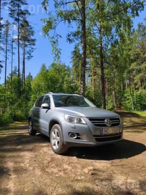 Pelēks Volkswagen Tiguan 2008 Rēzekne, ar dzinēja tilpumu 2.00 L un nobraukumu 292 tūkst. km par 3000 €, foto 18 vietnē AUTOMOTO.COM.LV