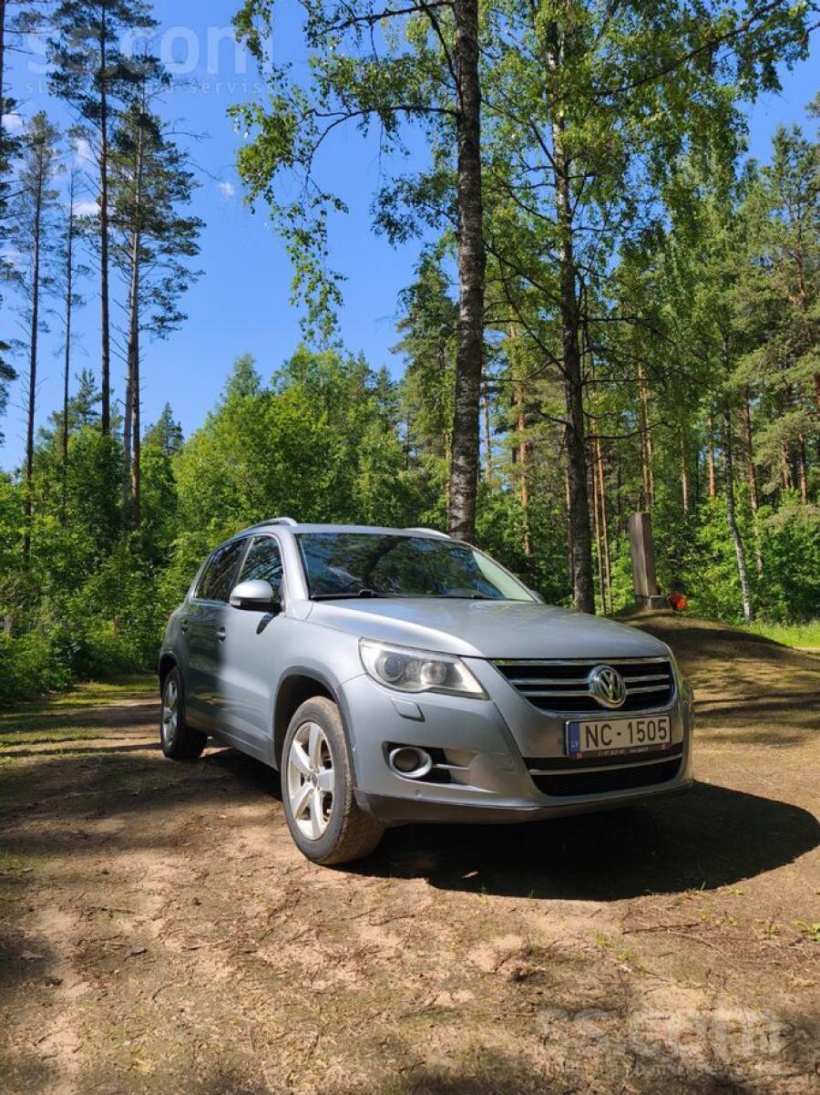 Pelēks Volkswagen Tiguan 2008 Rēzekne, ar dzinēja tilpumu 2.00 L un nobraukumu 292 tūkst. km par 3000 €, foto 18 vietnē AUTOMOTO.COM.LV