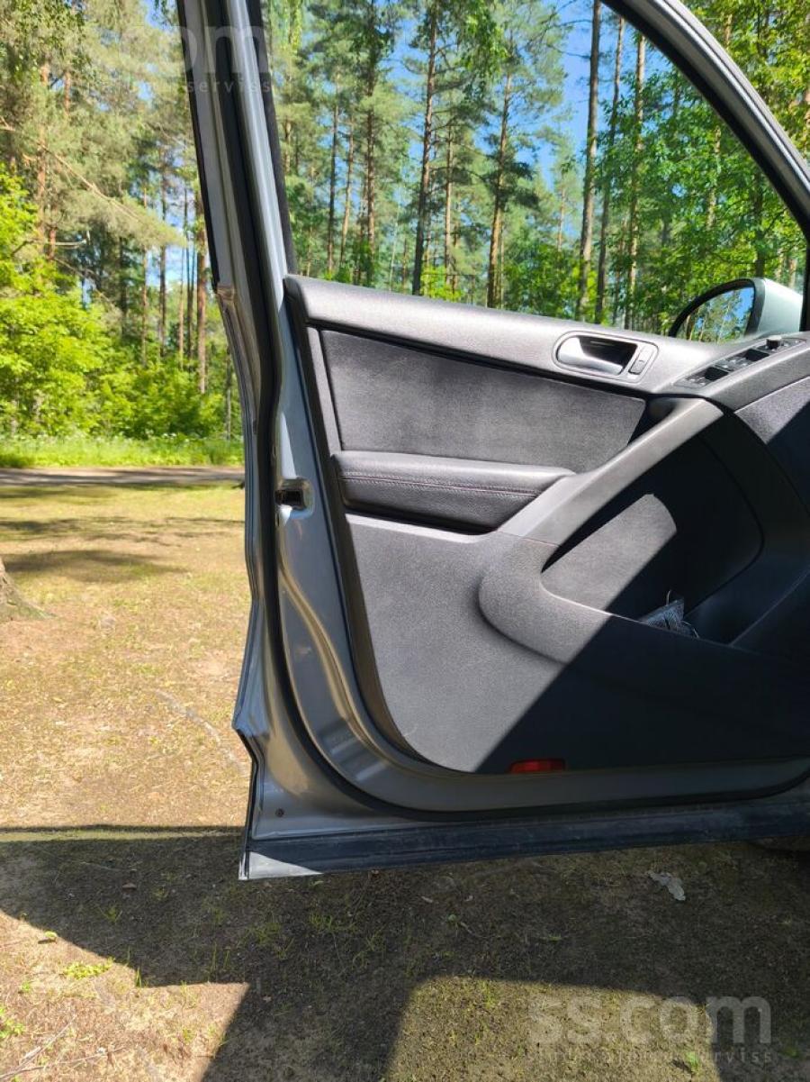 Pelēks Volkswagen Tiguan 2008 Rēzekne, ar dzinēja tilpumu 2.00 L un nobraukumu 292 tūkst. km par 3000 €, foto 23 vietnē AUTOMOTO.COM.LV