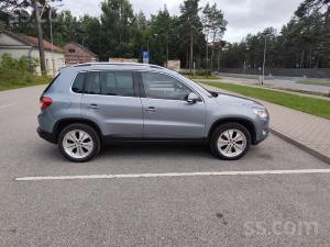 Pelēks Volkswagen Tiguan 2008 Rīga, ar dzinēja tilpumu 2.00 L un nobraukumu 311 tūkst. km par 5700 €, foto 5 vietnē AUTOMOTO.COM.LV