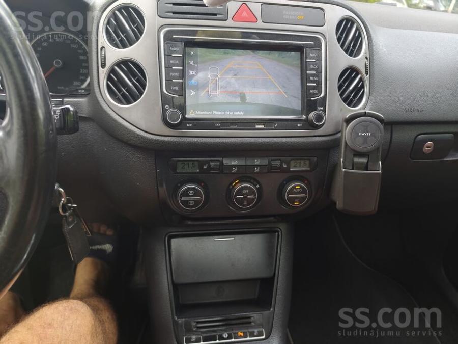 Pelēks Volkswagen Tiguan 2008 Rīga, ar dzinēja tilpumu 2.00 L un nobraukumu 311 tūkst. km par 5700 €, foto 8 vietnē AUTOMOTO.COM.LV