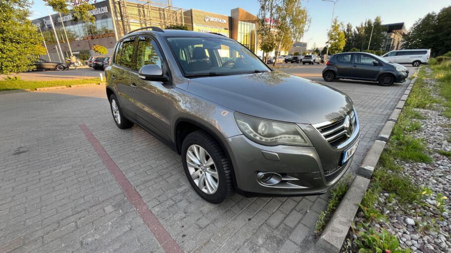 Pelēks Volkswagen Tiguan 2008 Rīga, ar dzinēja tilpumu 1.40 L un nobraukumu 154 tūkst. km par 6400 €, foto 8 vietnē AUTOMOTO.COM.LV