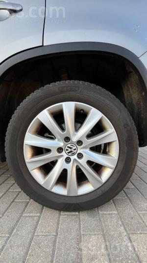 Pelēks Volkswagen Tiguan 2008 Rīga, ar dzinēja tilpumu 1.40 L un nobraukumu 154 tūkst. km par 6400 €, foto 17 vietnē AUTOMOTO.COM.LV