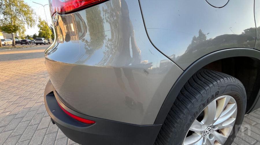 Pelēks Volkswagen Tiguan 2008 Rīga, ar dzinēja tilpumu 1.40 L un nobraukumu 154 tūkst. km par 6400 €, foto 21 vietnē AUTOMOTO.COM.LV