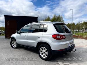 Pelēks Volkswagen Tiguan 2008 Tartu, ar dzinēja tilpumu 1.40 L un nobraukumu 259 tūkst. km par 3999 €, foto 4 vietnē AUTOMOTO.COM.LV