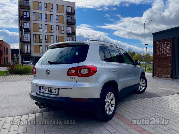 Grey Volkswagen Tiguan 2008 in Tartu, with an engine capacity of 1.40 L and mileage of 259 thousand km for 3999 €, photo 4 on AUTOMOTO.COM.LV