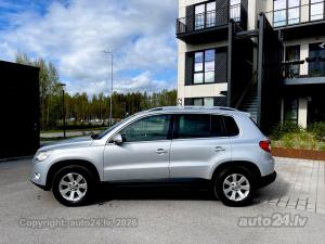 Pelēks Volkswagen Tiguan 2008 Tartu, ar dzinēja tilpumu 1.40 L un nobraukumu 259 tūkst. km par 3999 €, foto 9 vietnē AUTOMOTO.COM.LV