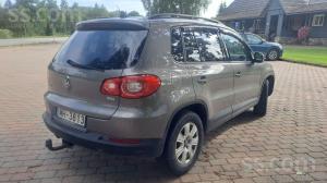 Pelēks Volkswagen Tiguan 2008 Alūksne, ar dzinēja tilpumu 2.00 L un nobraukumu 306 tūkst. km par 3400 €, foto 6 vietnē AUTOMOTO.COM.LV