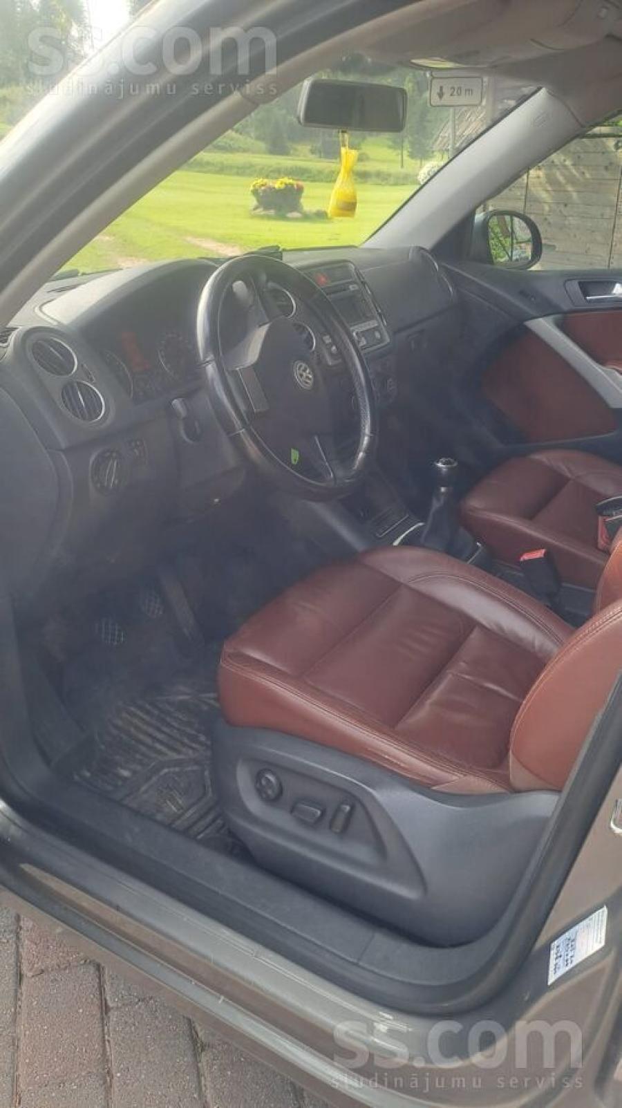 Pelēks Volkswagen Tiguan 2008 Alūksne, ar dzinēja tilpumu 2.00 L un nobraukumu 306 tūkst. km par 3400 €, foto 9 vietnē AUTOMOTO.COM.LV
