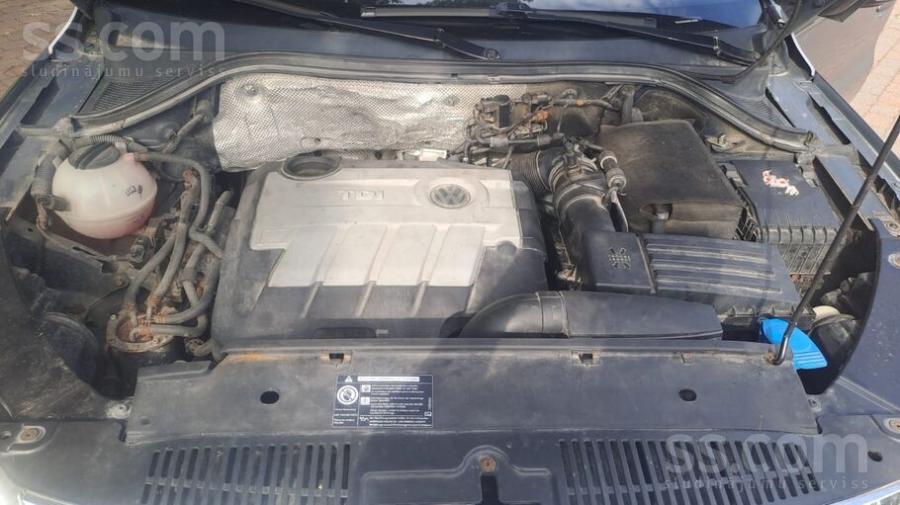 Pelēks Volkswagen Tiguan 2008 Alūksne, ar dzinēja tilpumu 2.00 L un nobraukumu 306 tūkst. km par 3400 €, foto 13 vietnē AUTOMOTO.COM.LV