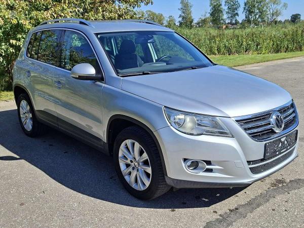 Pelēks Volkswagen Tiguan 2008 Ukmergė, ar dzinēja tilpumu 1.98 L un nobraukumu 261 tūkst. km par 4500 €, foto 3 vietnē AUTOMOTO.COM.LV