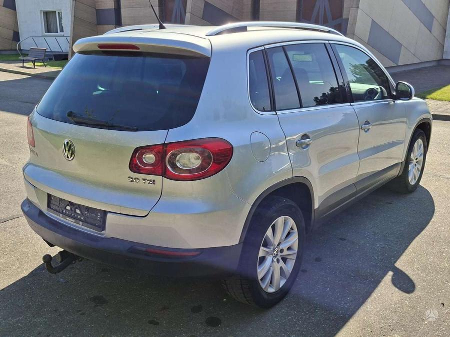 Pelēks Volkswagen Tiguan 2008 Ukmergė, ar dzinēja tilpumu 1.98 L un nobraukumu 261 tūkst. km par 4500 €, foto 4 vietnē AUTOMOTO.COM.LV